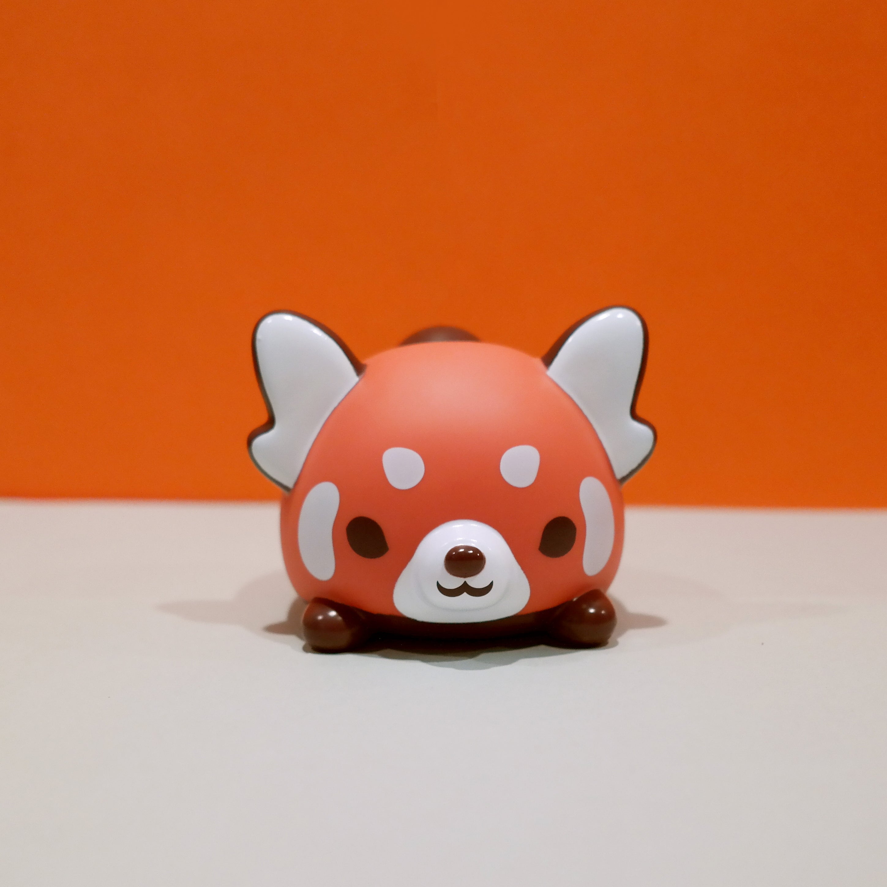 Super Fluffy Red Panda Portable LED Light (TAP ON) – thousandskies